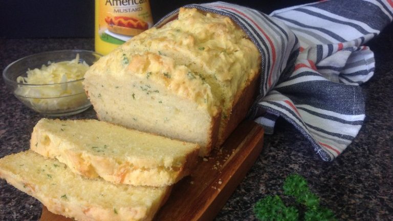 Cheese and Parsley Bread Recipe - Old Skool Recipes